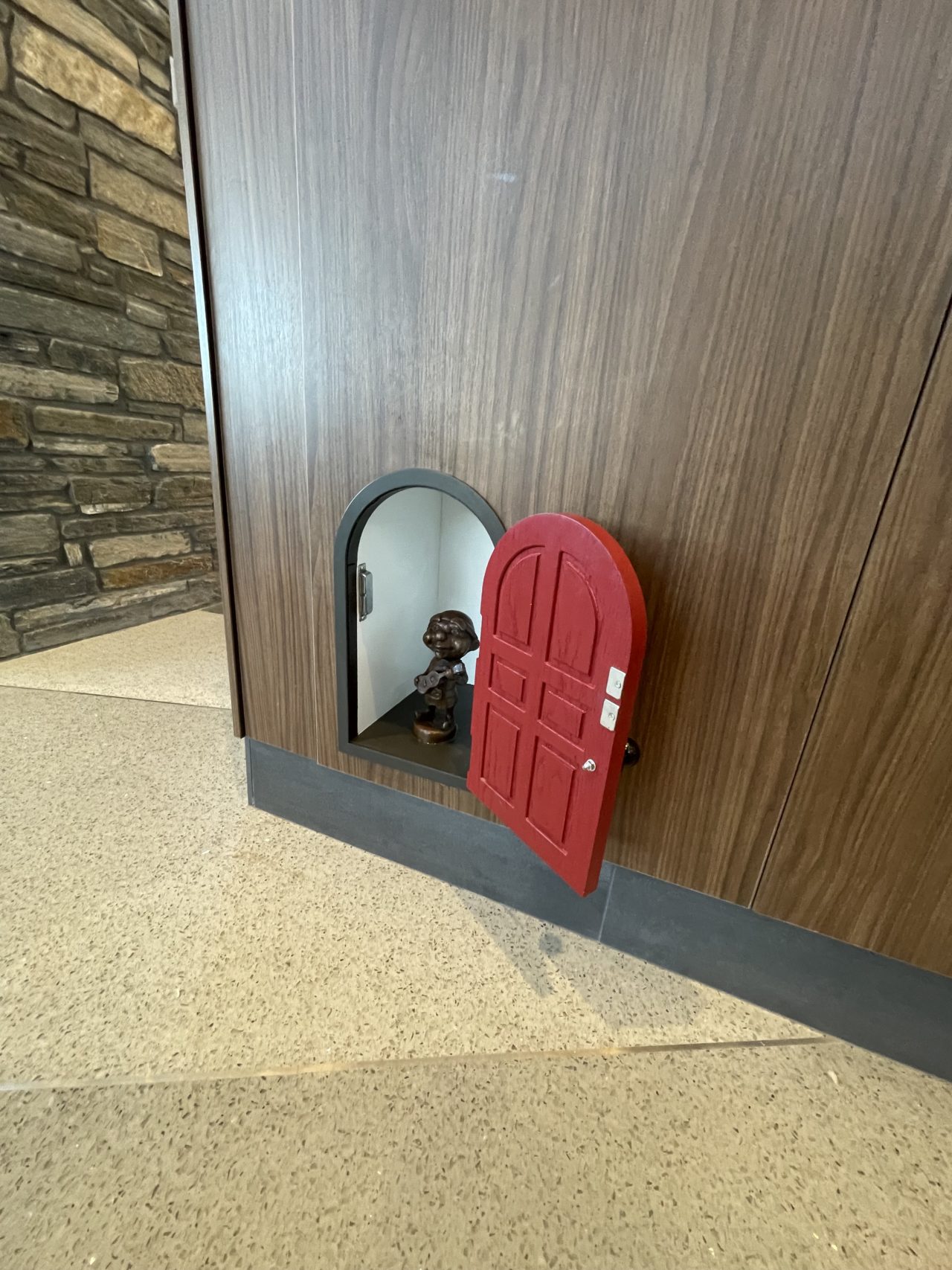 Inside Dwarf House: Chick-fil-A's Brand New Massive Diner | Unofficial ...